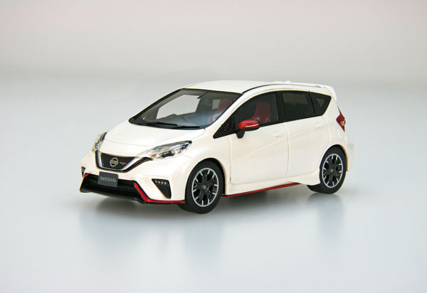 1/43 NISSAN NOTE NISMO S [レジン] Brilliant White Pearl-amiami.jp-あみあみオンライン本店-