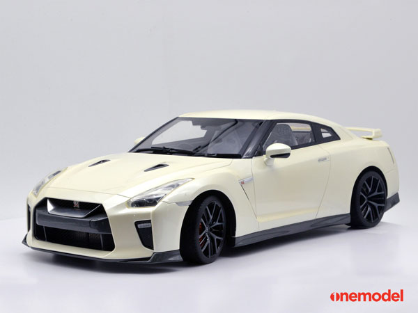 1/12 Nissan GT-R R35 Pearl White-amiami.jp-あみあみオンライン本店-
