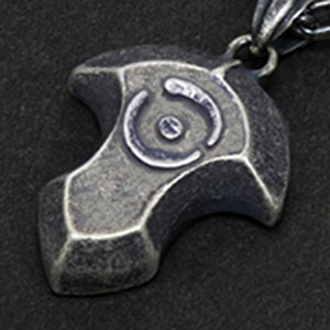 【前入金 銀行振込のみ】FINAL FANTASY XIV Silver Pendant 〈Azem’s Crystal〉-amiami.jp ...